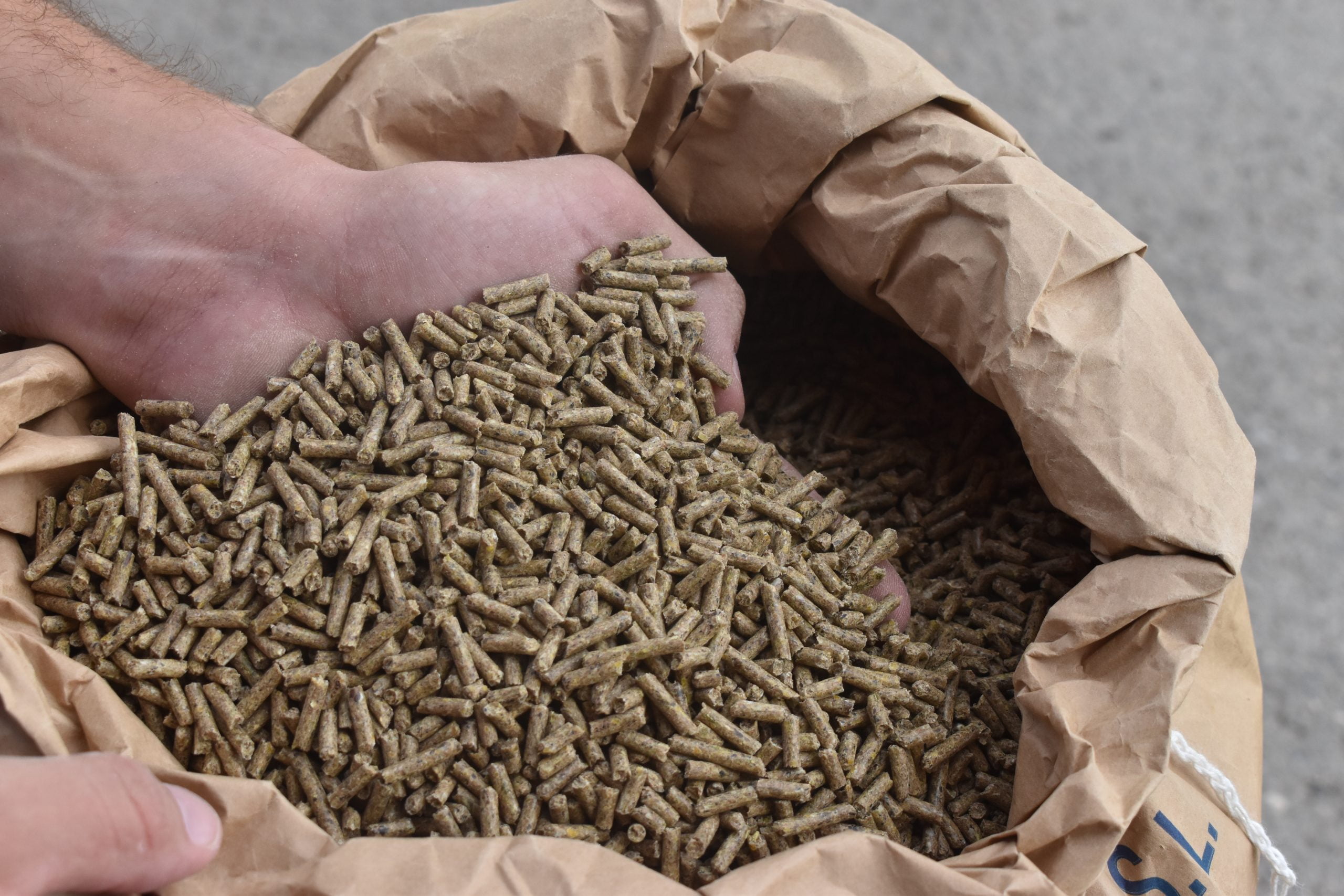 Nuestros Piensos - Comercial Galindo